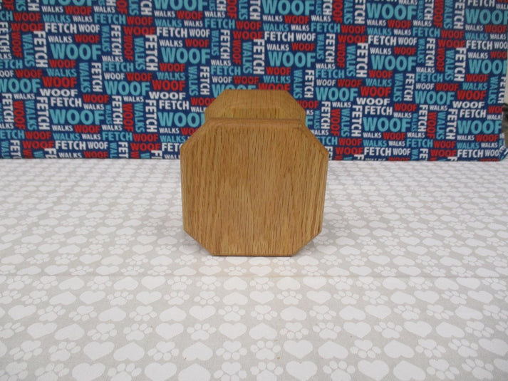 Dog Dumbbell Octagon Shape High Angle – Board Working